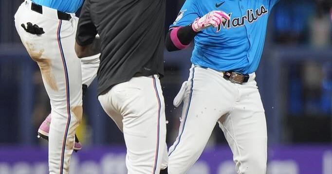 Emmanuel Rivera's game-winning pinch-hit single in 10th lifts Marlins ...