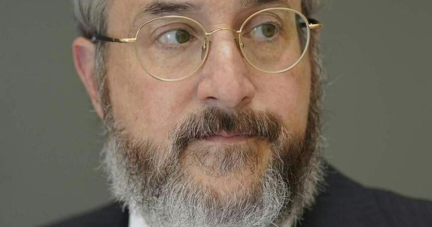 Reichmann family reaches last-minute settlement
