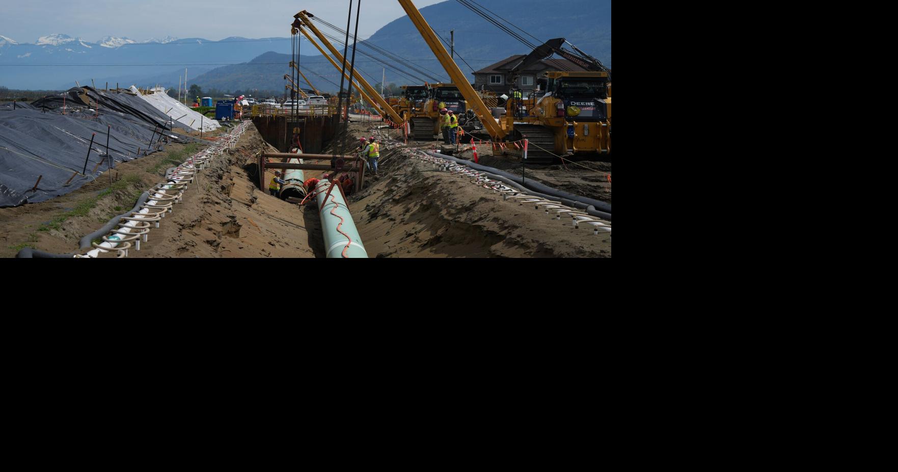 Opening of pipeline a political lifeline for Danielle Smith