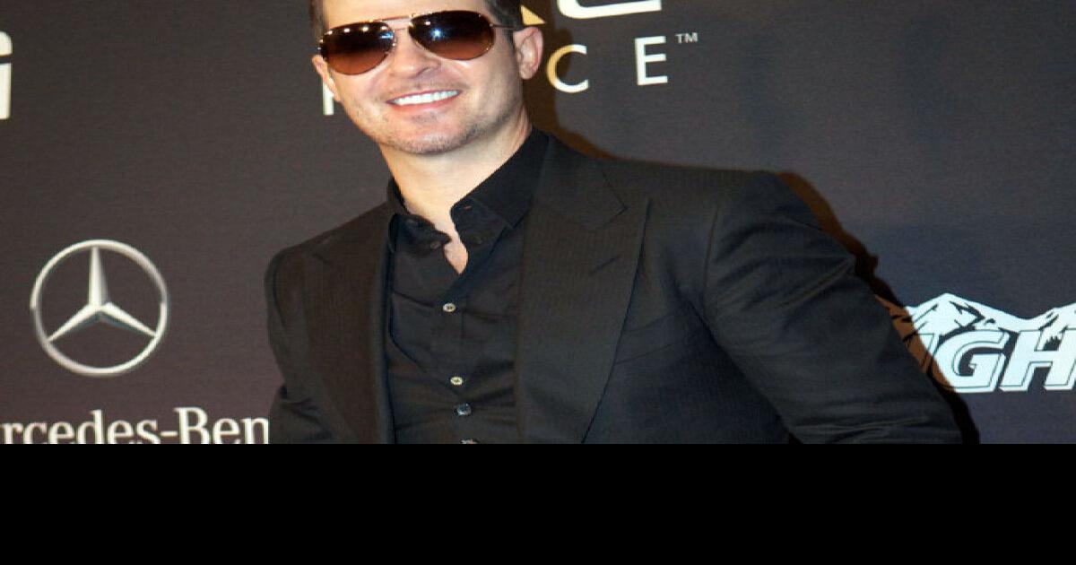 Robin Thicke cancels Juno Awards appearance