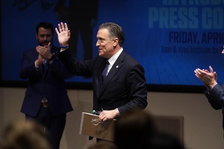 Lavin eager to leave TV, get back into coaching at San Diego