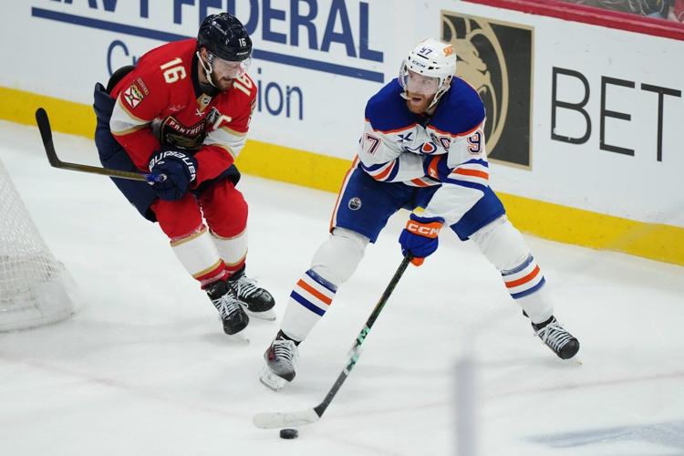 Oilers sign captain Connor McDavid to two-year, US$25-million deal