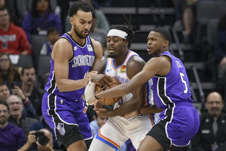 Shai Gilgeous-Alexander scores 37 and Thunder bench scores 40 in OKC's 130-109 rout of Kings