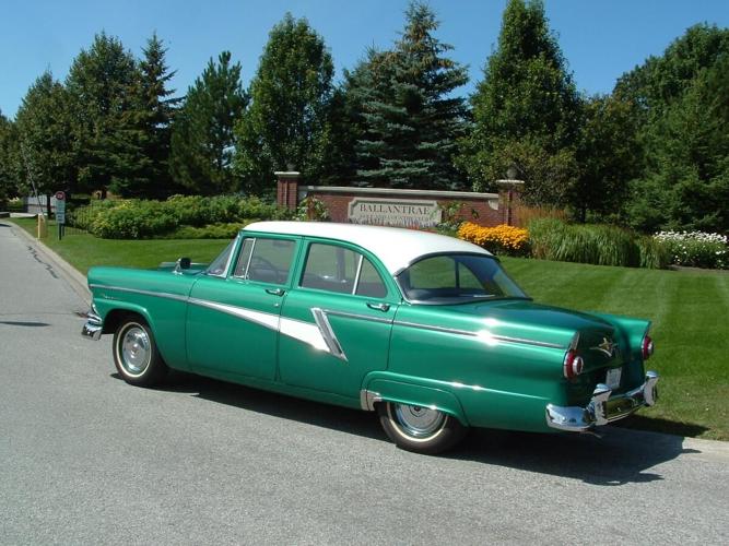 Eye Candy: 1956 Ford Meteor