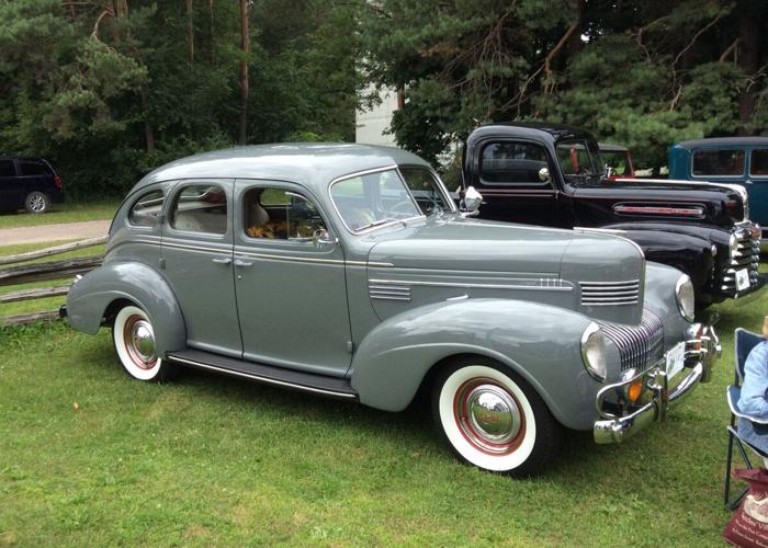 Eye Candy: 1939 Chrysler Royal