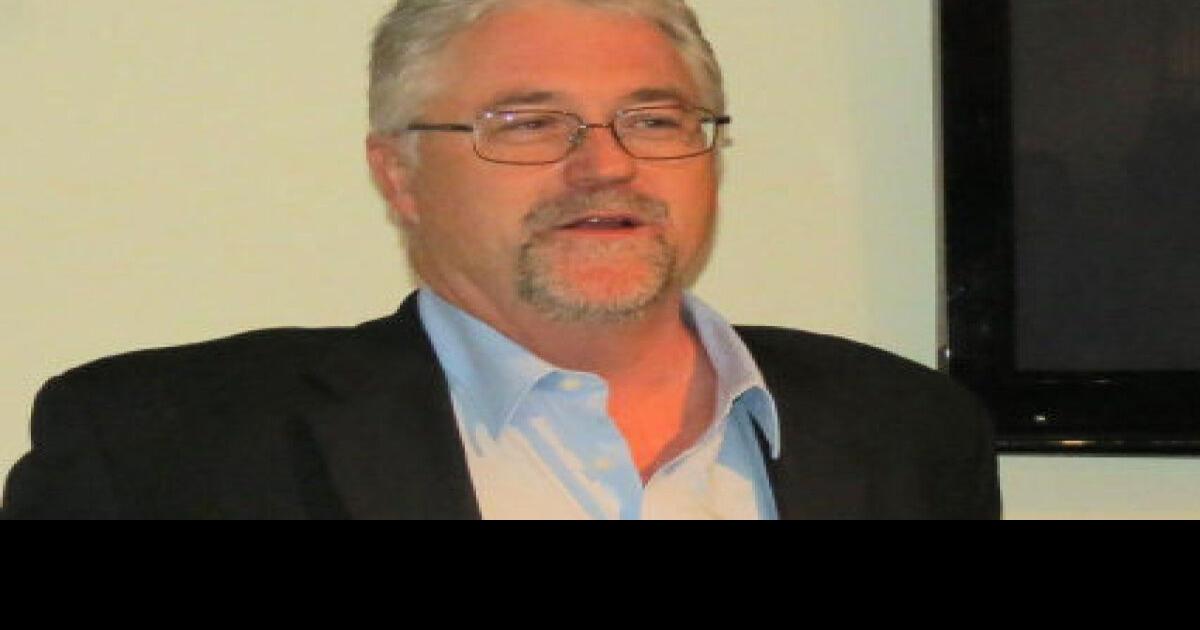 Montreal lawyer takes new approach in bid to overturn Quebec language laws