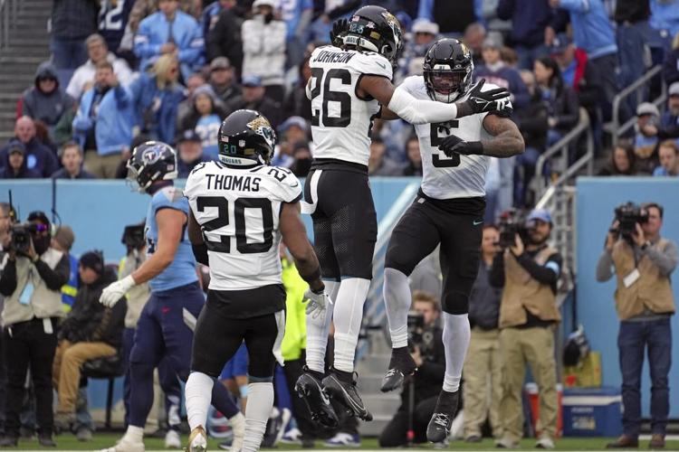 Jaguars score final 10 points, end Titans' slim playoff hopes with 10-6 win