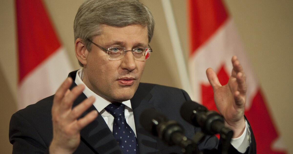 Stephen Harper makes questions more difficult in both languages