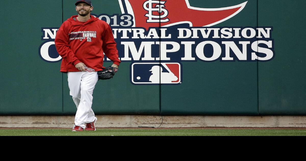 MLB: John Axford turns to Twitter for new job after Cardinals release ...