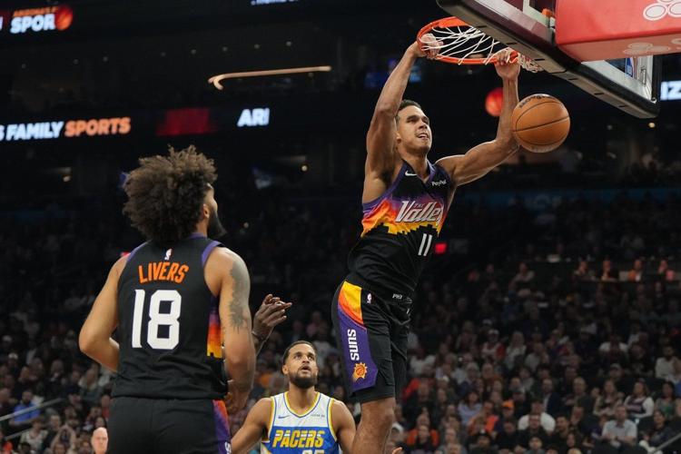 Booker scores 33, Brooks adds 32 and the Suns roll to 5th straight win ...