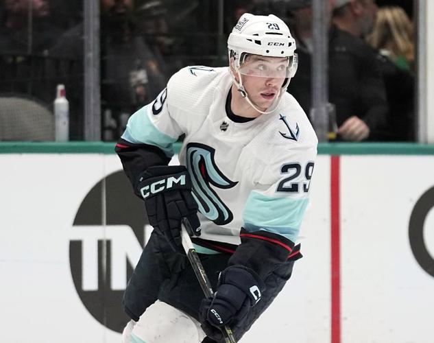 Seattle Kraken lock up defenseman Vince Dunn with 4-year, $29.4 million ...
