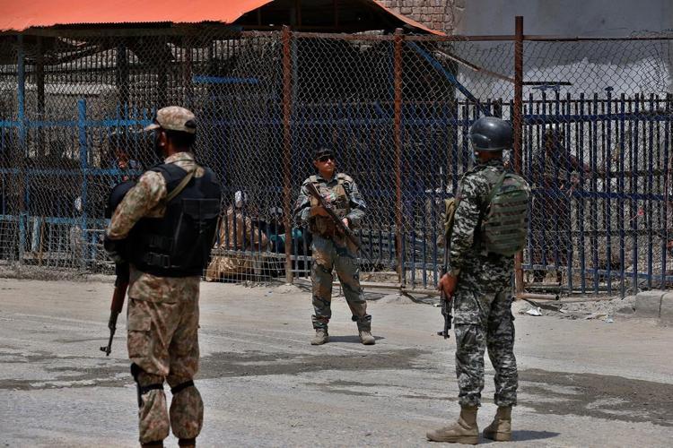 Pakistan army completes 90% of fence along Afghan border