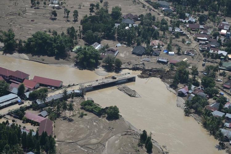 Asia flood death toll surpasses 1,500 as calls grow to fight deforestation