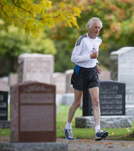 Ed Whitlock, 81, running for the record books at Toronto Waterfront ...