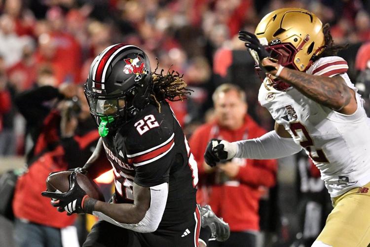 Issac Brown helps No. 19 Louisville run away from Boston College, 38-24
