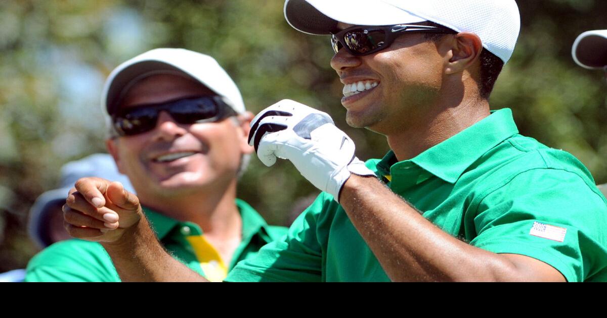 Woods, ex-caddy Williams square off at Presidents Cup