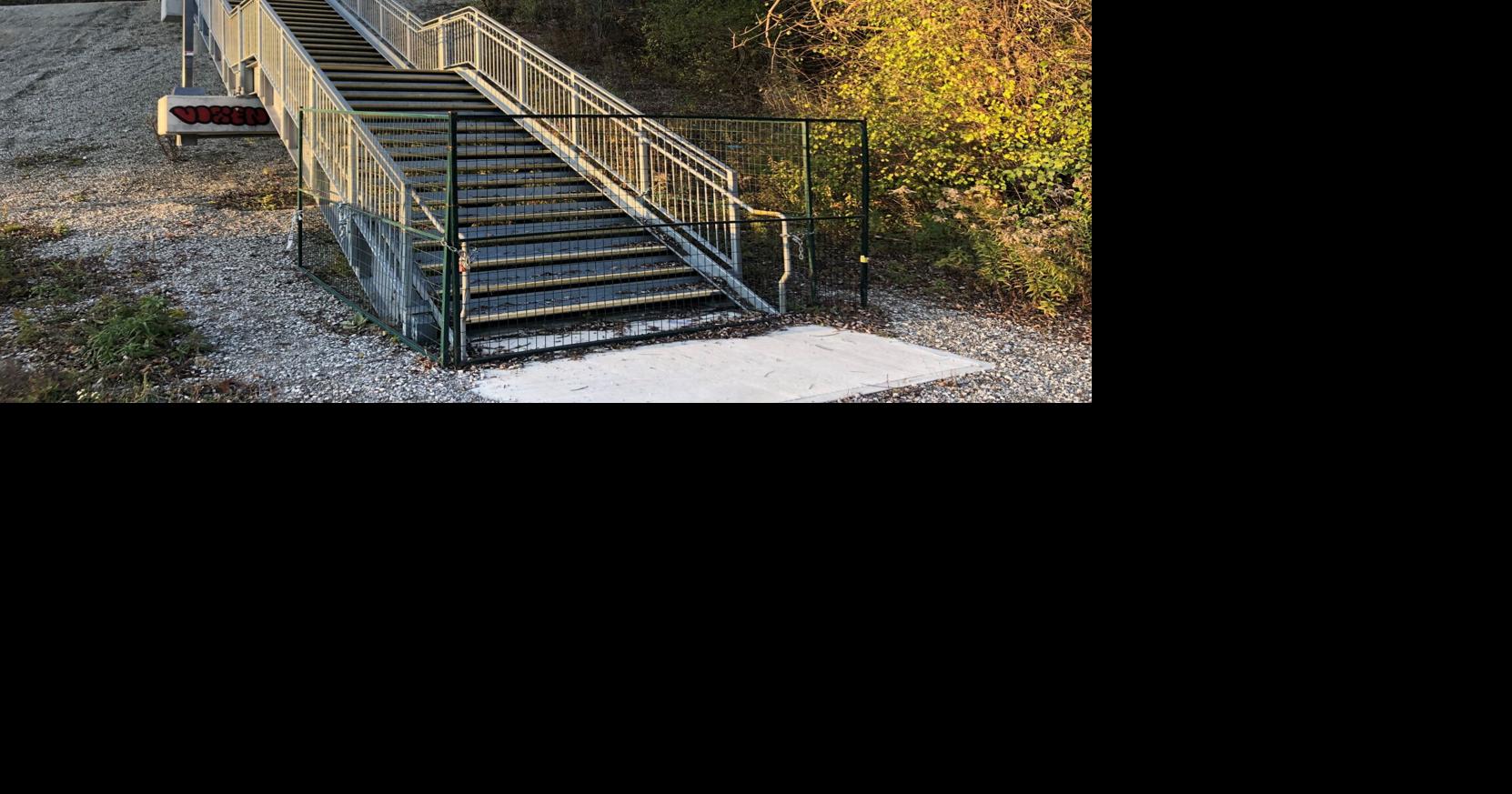E.T. Seton stairs remained closed due to Eglinton LRT delays