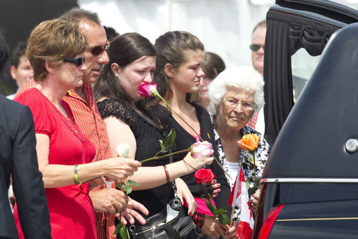 Body of Canadian soldier killed in Afghanistan returns home to CFB Trenton