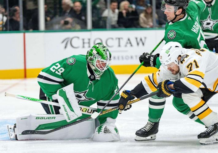 Stars end Bruins' 6-game winning streak with a dominant 6-2 victory
