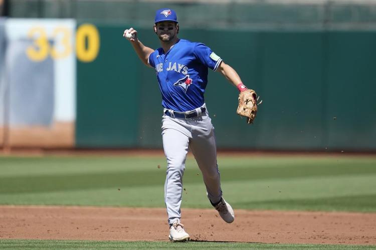 Blue Jays score three runs in 10th, beat A's 6-5 in Oakland