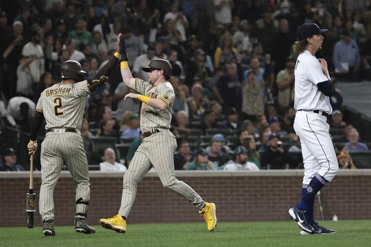 Yu Darvish dominates for 8 innings, Padres top Mariners 2-0