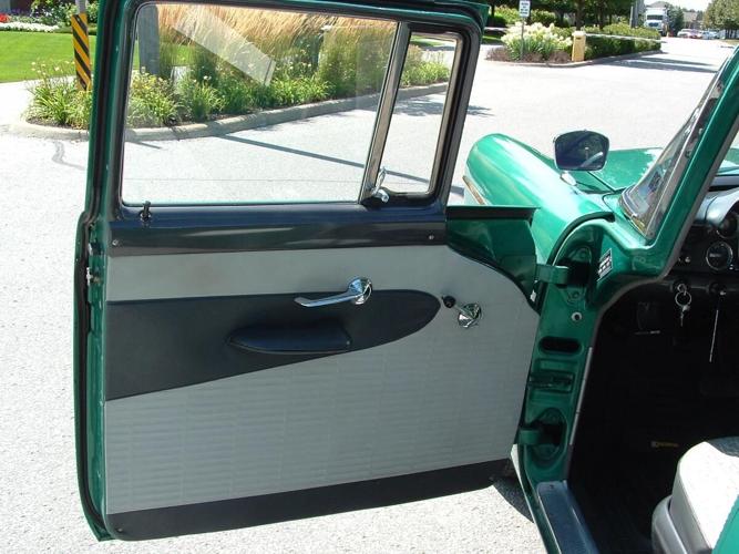Eye Candy: 1956 Ford Meteor
