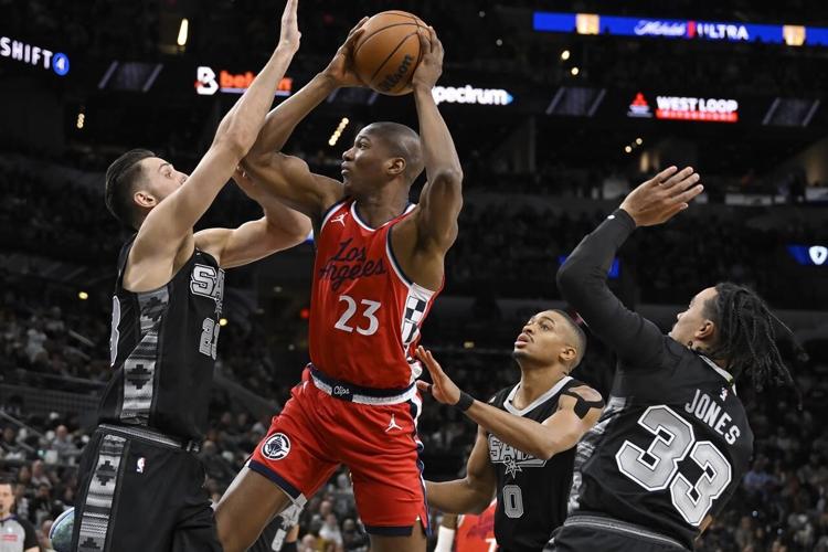 Spurs rout Clippers 122-86 behind 27 points from Wembanyama