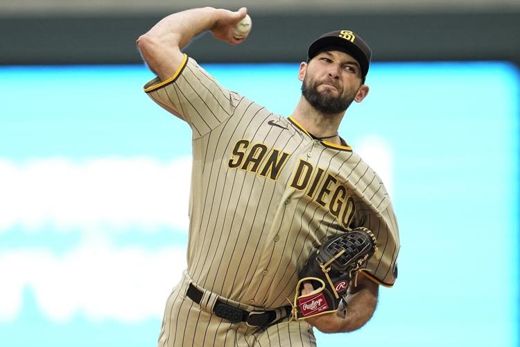 Padres top Twins 6-1 with spark from 3-error 7th inning