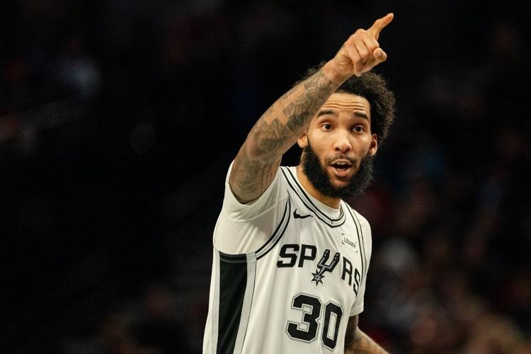 Fox scores 37 points to lead Spurs past Trail Blazers 115-102 in NBA ...