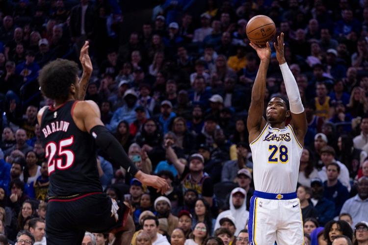 James hits go-ahead 3 and scores 29 points, Doncic has triple-double in ...