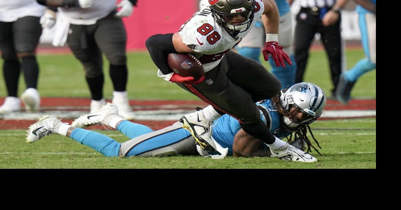 Panthers’ division title hopes dashed in 30-24 loss to Bucs