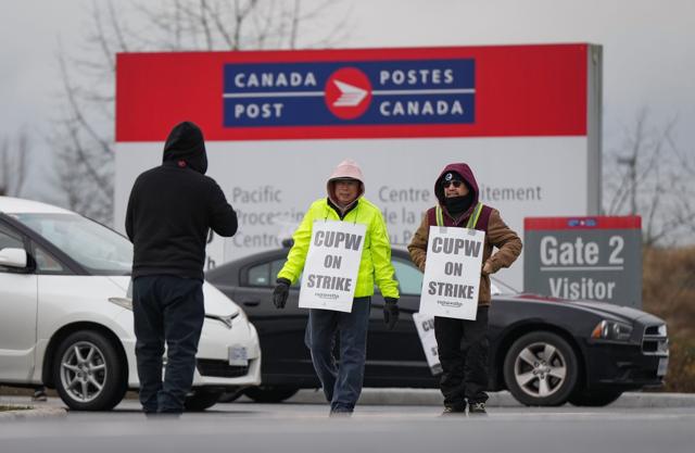 Canada Post gets go-ahead to end home mail delivery