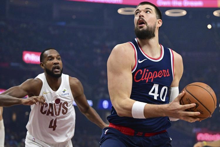 Jarrett Allen, Donovan Mitchell propel Cavaliers to 127-122 victory ...