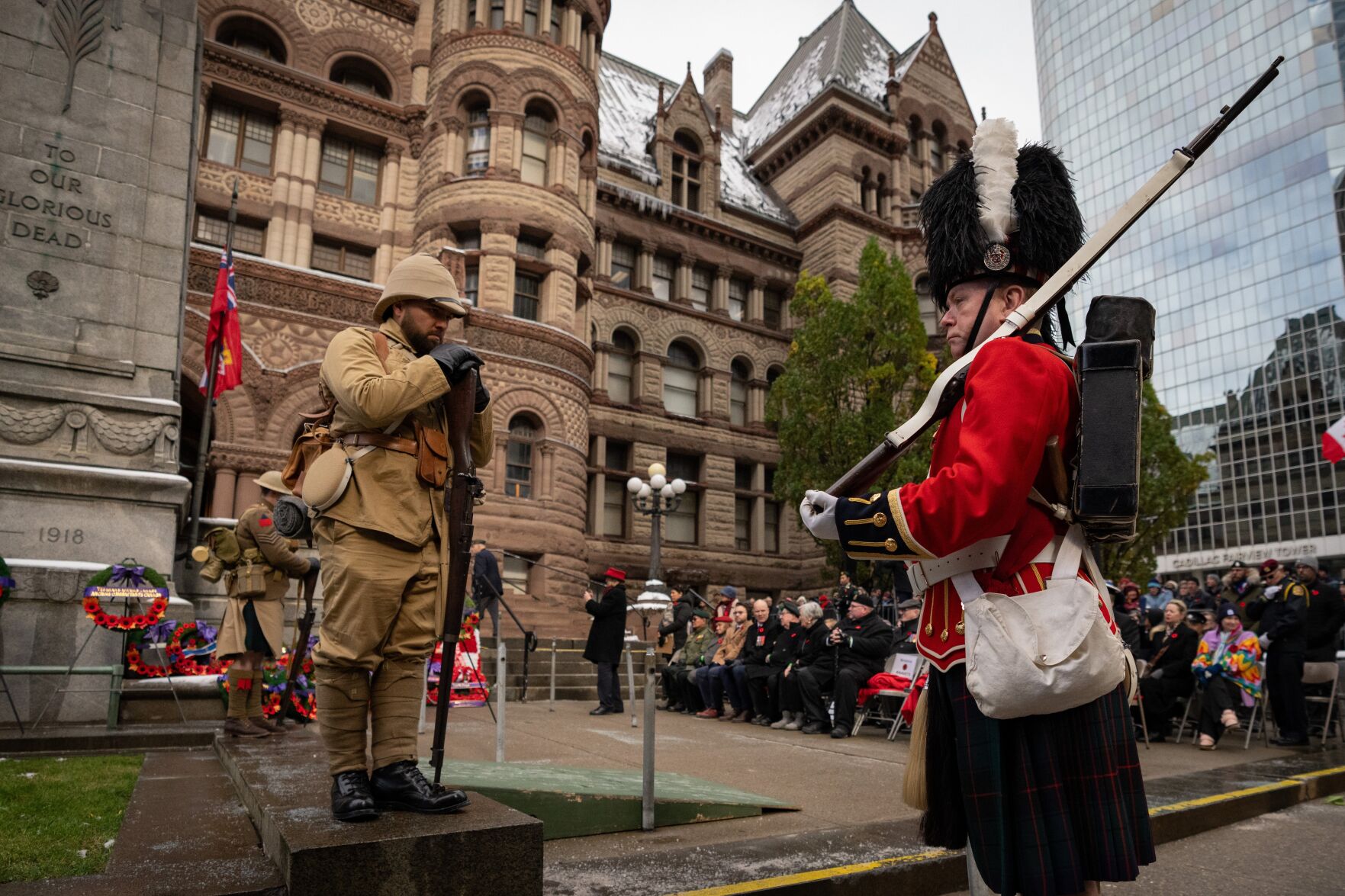 Remembrance Day ceremonies in Toronto honour sacrifices made for freedom