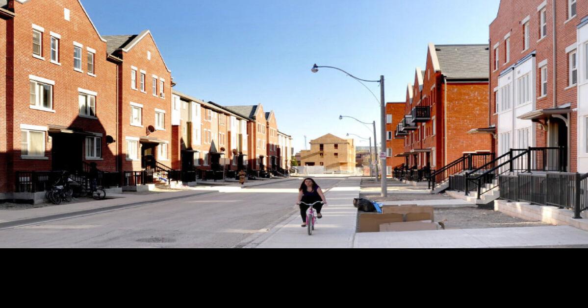 Hume: No looking back at Don Mount Court