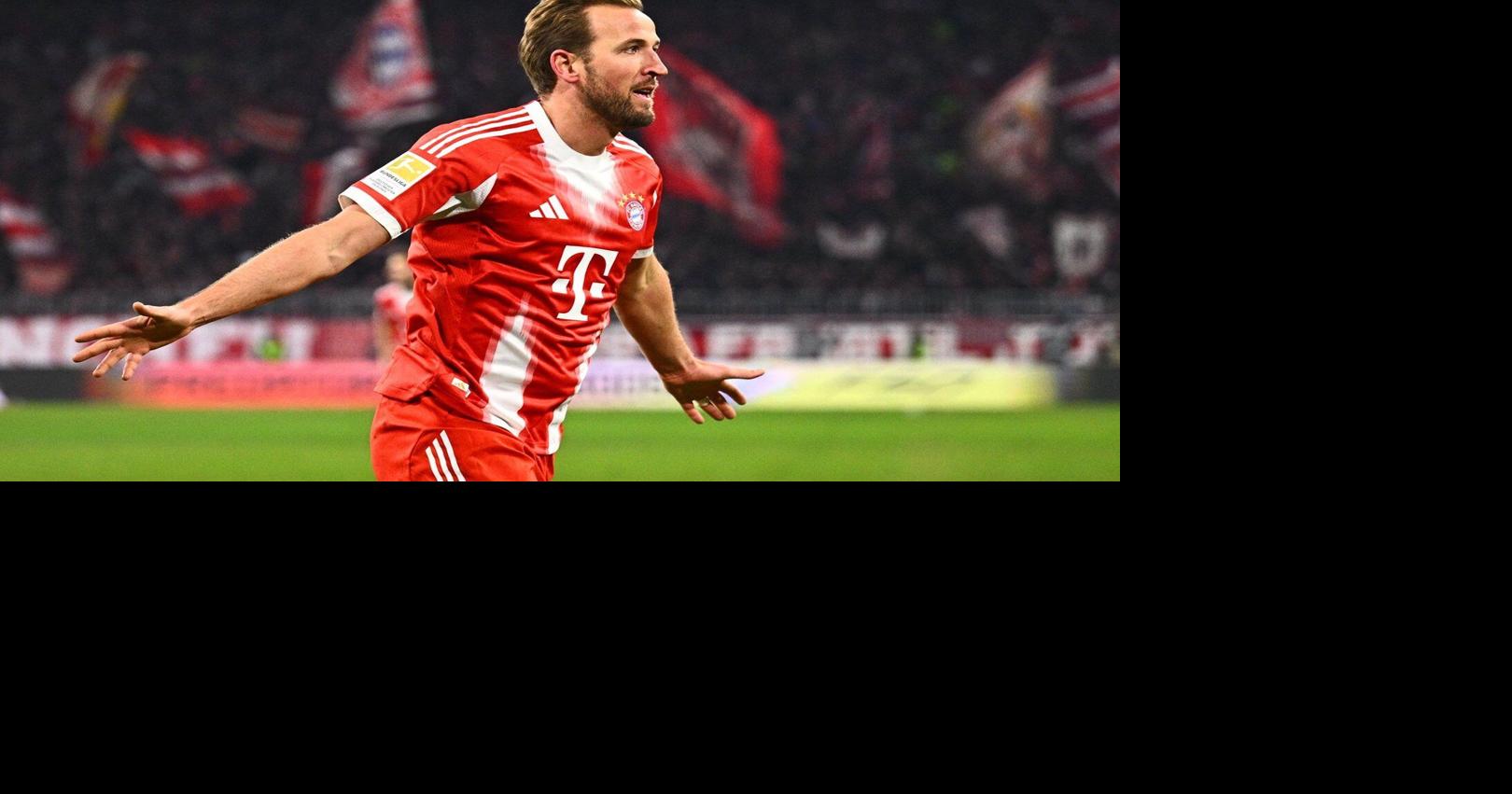 Bayern demolishes Wolfsburg 8-1 to go 11 points clear in Bundesliga