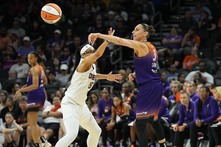 Taurasi becomes first player in WNBA history with 10,000 points