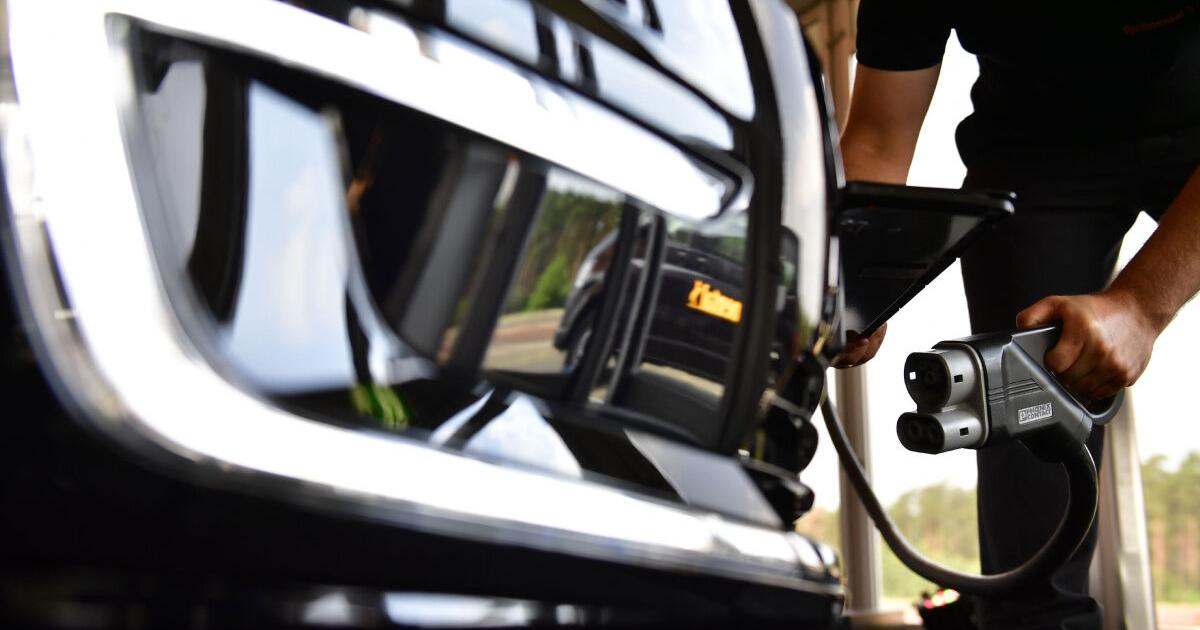 Tapping into potential graphite boom no easy task: Wells