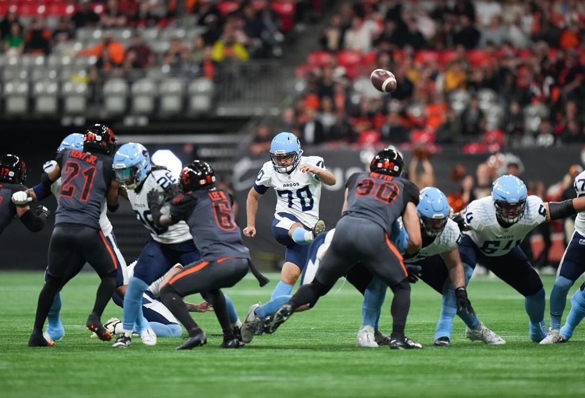Argos play complete game to take down Lions in Vancouver | Smirfitts Speech