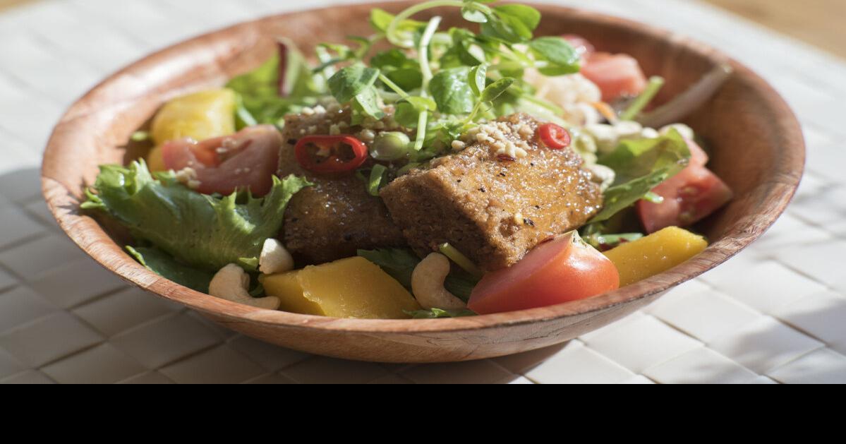 Filipino restaurant Lasa has mixed results: Review