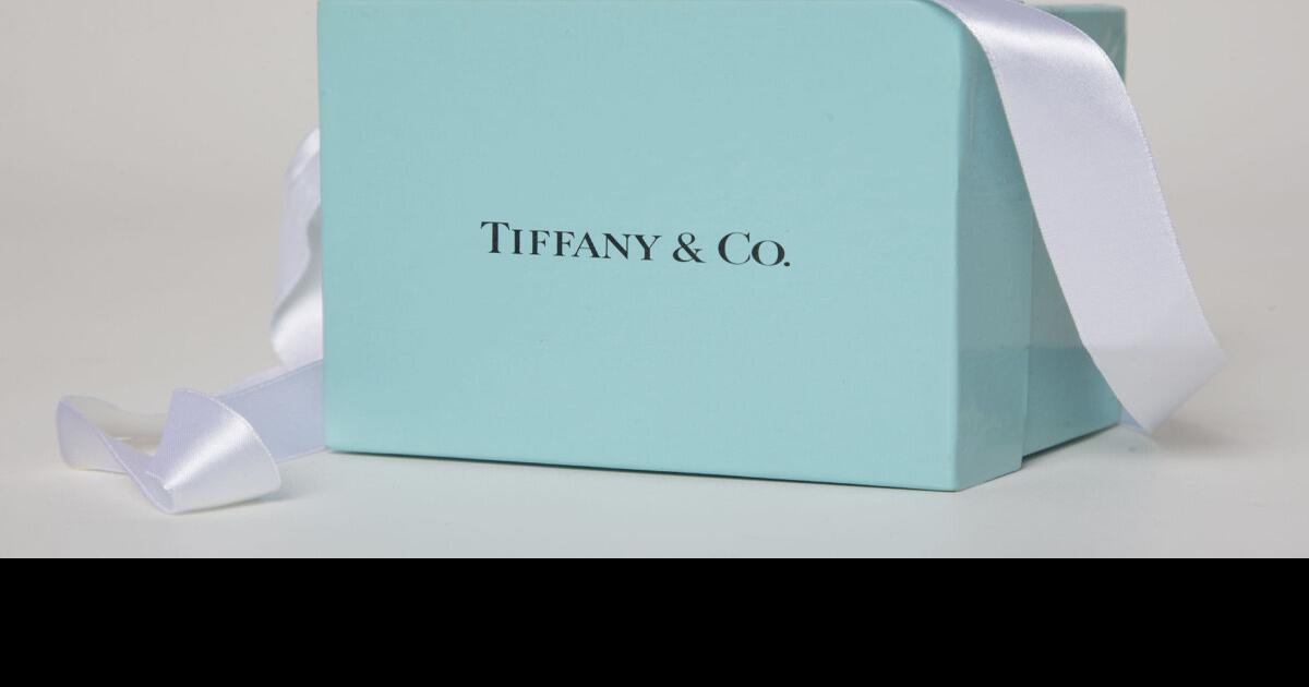 Tiffany & Co.’s luxury accessory line of rulers and pencil holders ...