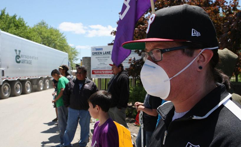 Toronto garbage stinks in Southwold Township, locals complain