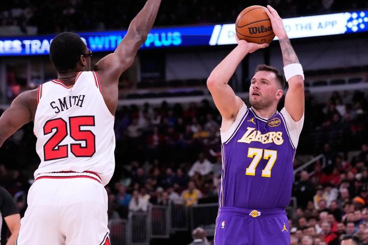 Luka Doncic scores 46 points as the Lakers beat the Bulls 129-118