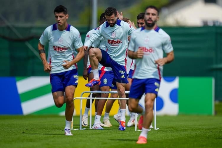 Former Real Madrid captain Nacho signs for Saudi Arabian team Al ...