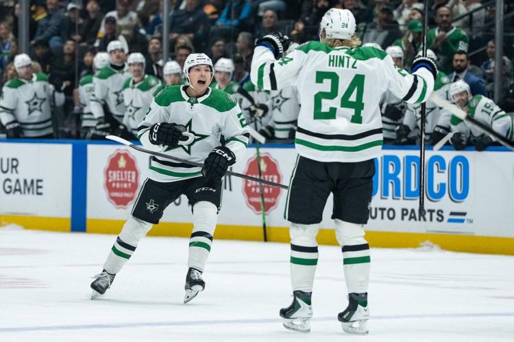 Robertson extends scoring streak, Dallas Stars double up Vancouver ...
