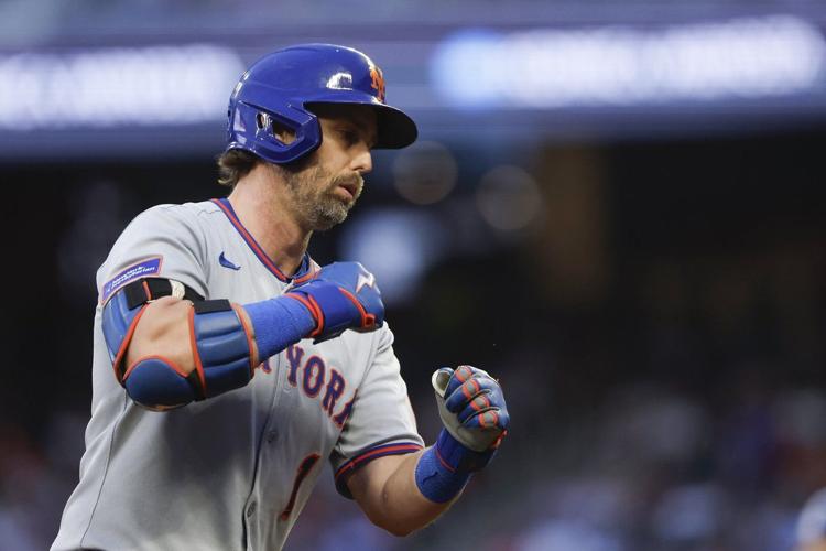 Mets hit 6 homers to support a strong start from Holmes in 9-2 win over ...