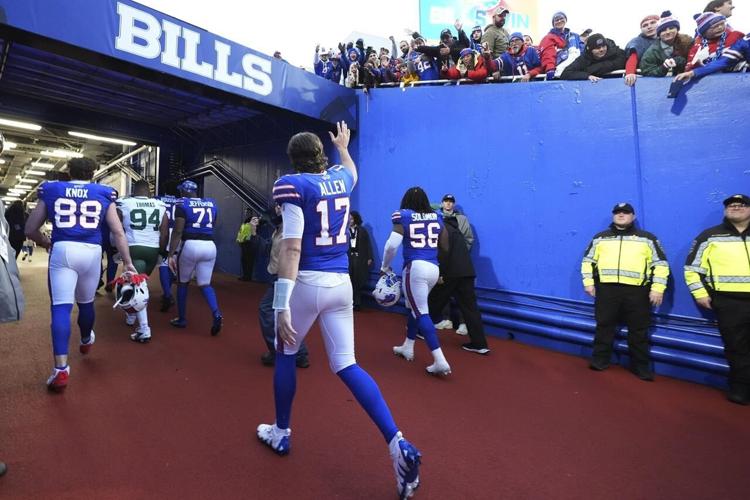 Josh Allen leads Bills into playoffs for 6th straight year