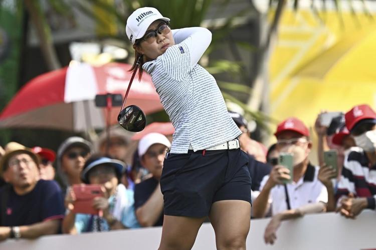 Five golfers tied for lead after opening round of LPGA Thailand, Henderson four shots back