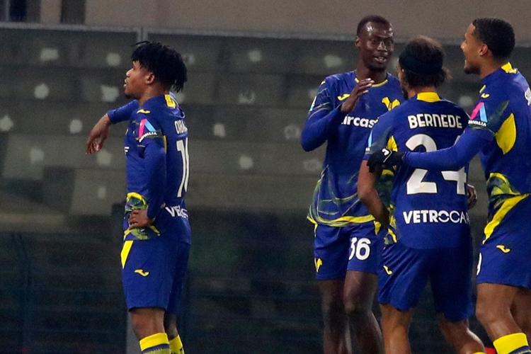 Adrien Rabiot helps AC Milan close Serie A gap with 3-1 comeback win ...