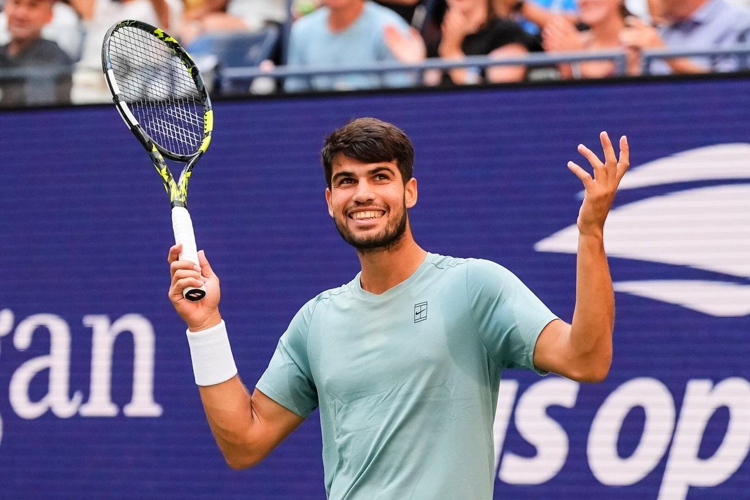A cut above? Carlos Alcaraz's shaved head makes its US Open debut in ...